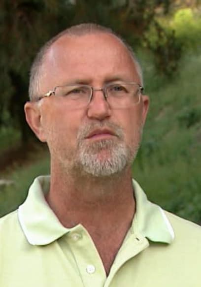 Watch Fix This Yard S01:E09 - Peter and Debra - Free TV Shows | Tubi