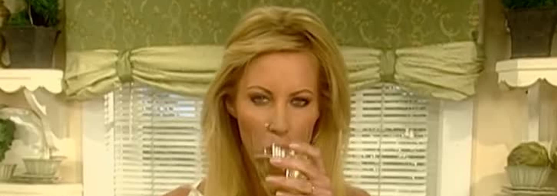 Watch Semi-Homemade Cooking With Sandra Lee S04:E06 - Garden Italian ...