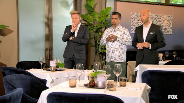 Watch MasterChef S09:E18 - The Restaurant Takeover - Free TV Shows | Tubi