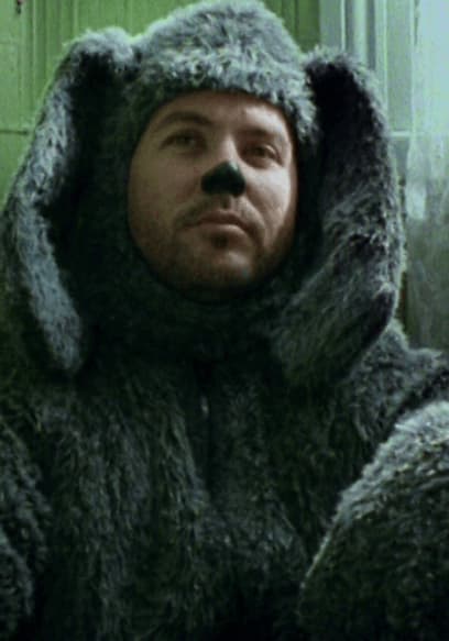 Watch Wilfred S01:E03 - Dogs Of War - Free TV Shows | Tubi