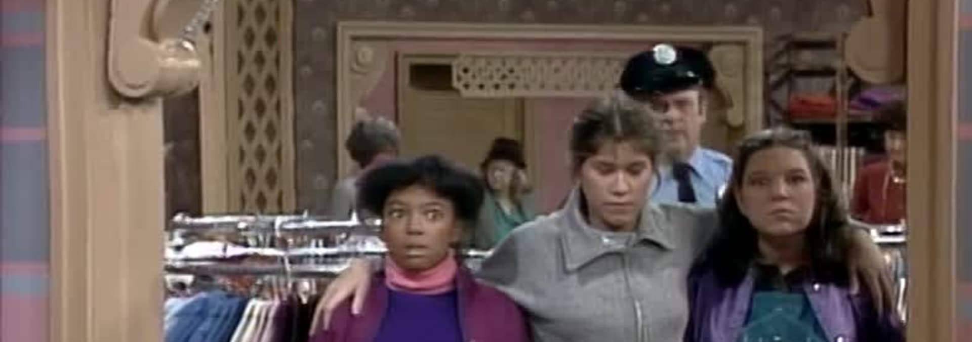 Watch The Facts of Life S02:E03 - Shoplifting - Free TV Shows | Tubi