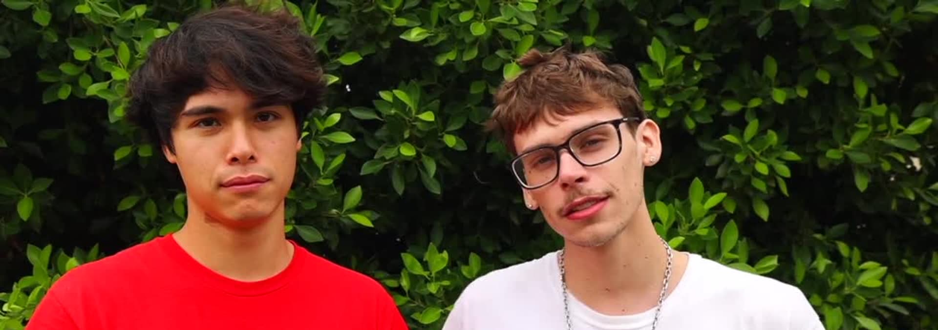 Watch Stokes Twins S02:E13 - Busting 100 Movie Myths - Free TV Shows | Tubi