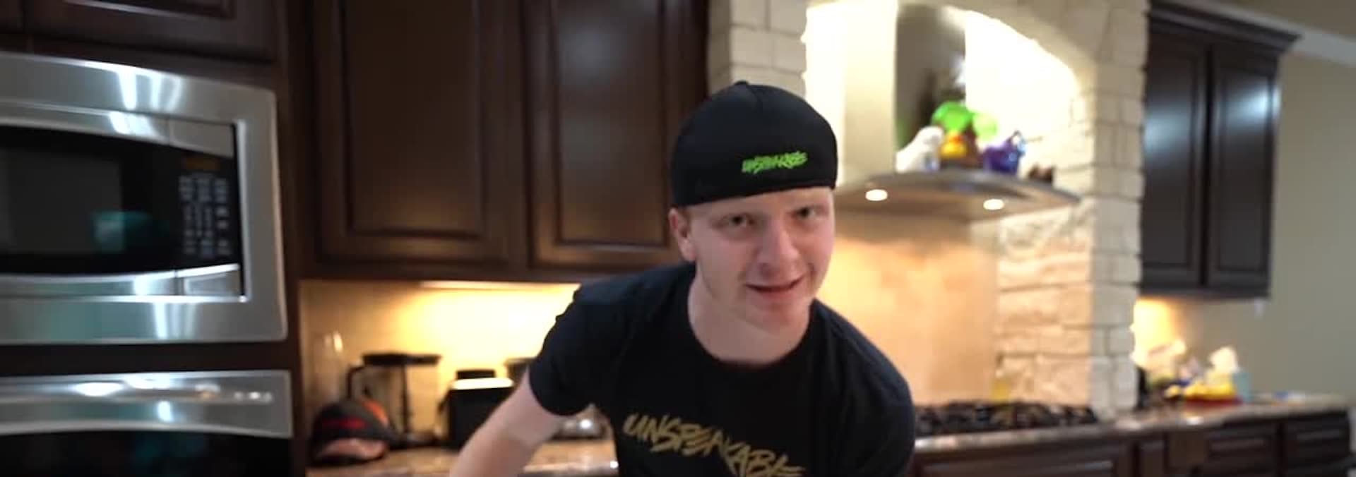 Watch Unspeakable S03:E01 - Only Eating Minecraft Foods for 24 Hours ...