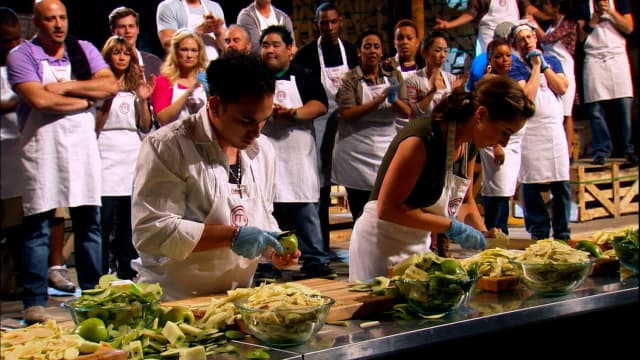 Watch MasterChef S02:E04 - Elimination Round (Top 18 Revealed) - Free TV Shows | Tubi
