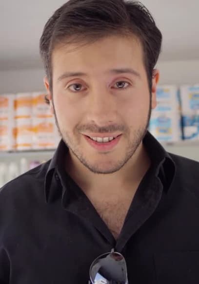 Watch Enchufe.tv S04:E03 - Episodio 3 - Free TV Shows | Tubi