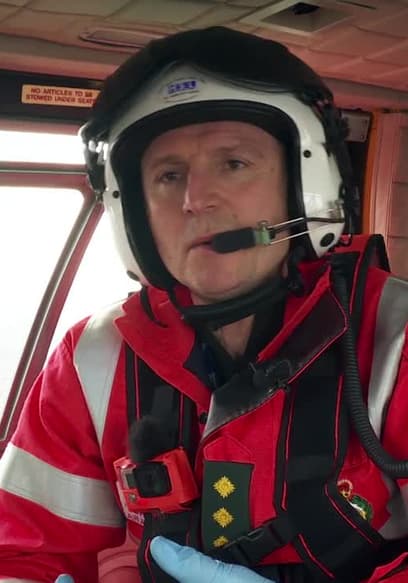 Watch Helicopter ER S01:E04 - Episode 4 - Free TV Shows | Tubi