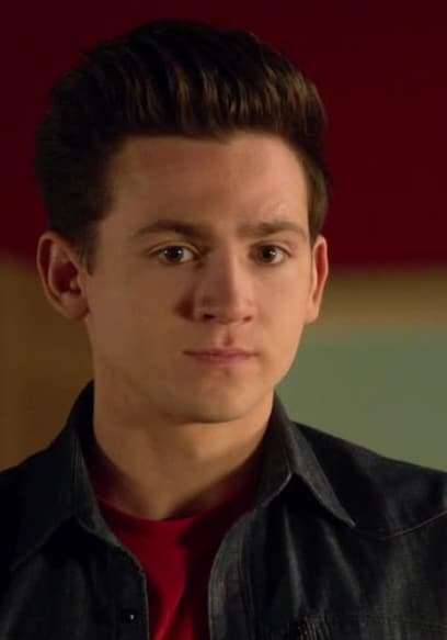 Watch Wizards vs. Aliens S02:E13 - All Out War: Part 1 - Free TV Shows ...