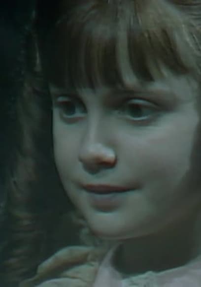 Watch Dark Shadows S13:E35 - Episode 730 - Free TV Shows | Tubi