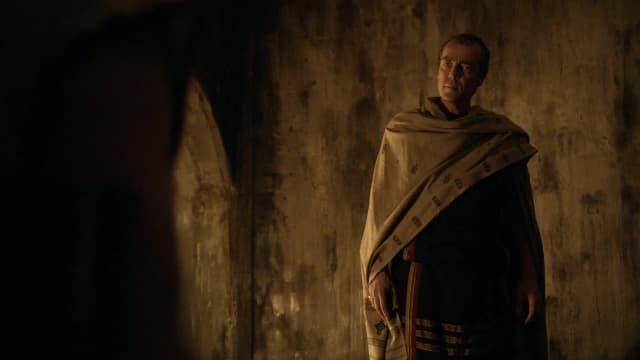 Watch Spartacus S01:E01 - The Red Serpent - Free TV Shows | Tubi