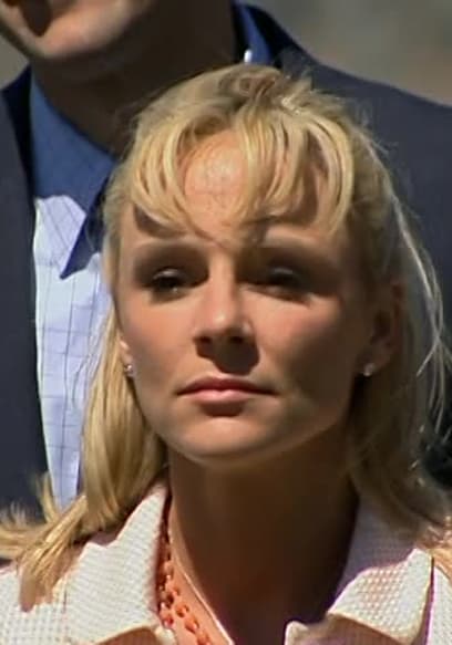 Watch The Apprentice S04:E01 - Let's Get Physical - Free TV Shows | Tubi