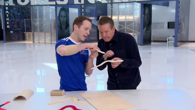 Watch Xploration DIY Sci S03:E06 - Flying Things - Free TV Shows | Tubi