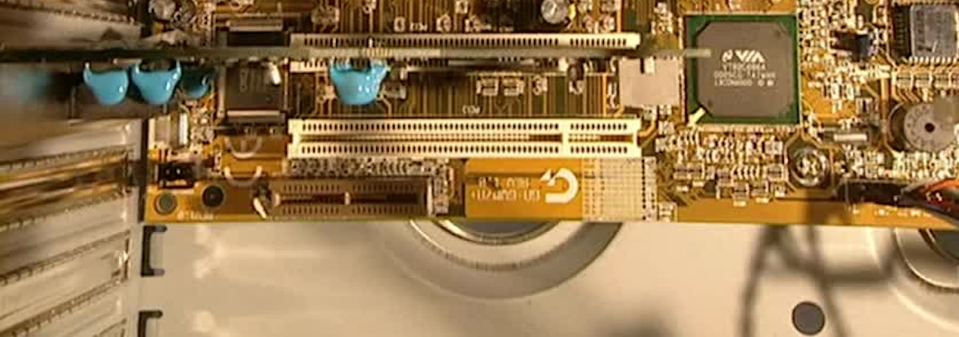 Watch How It's Made S01:E05 - Paper, Jeans and Computers - Free TV ...