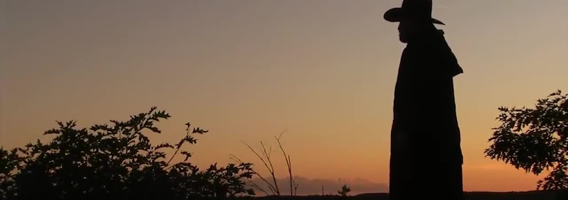 Watch Mantracker S04:E03 - Carla and Amanda - Free TV Shows | Tubi