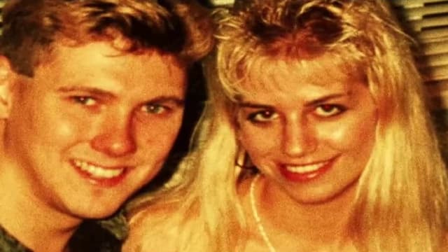 Watch Confessions of a Killer S02:E08 - Karla Homolka and Paul Bernardo ...