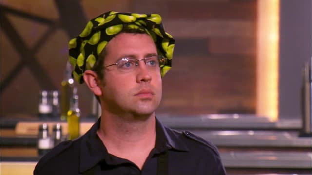 Watch MasterChef S02:E08 - Top 14 Compete - Free TV Shows | Tubi