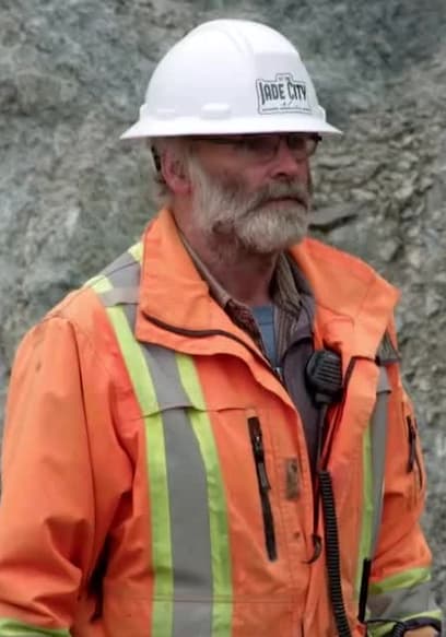 Watch Jade Fever S06:E06 - Right Under Our Nose - Free TV Shows | Tubi