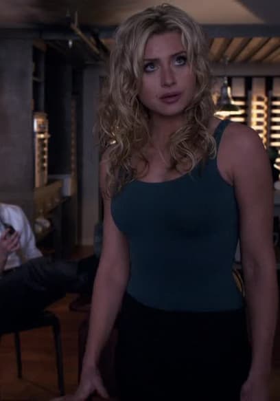 Watch Hellcats S01:E21 - Land of 1,000 Dances - Free TV Shows | Tubi