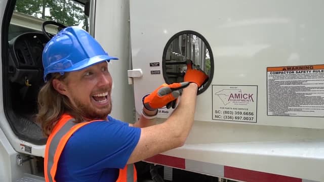 Watch Handyman Hal S01:E07 - Handyman Hal Explores an Ambulance ...