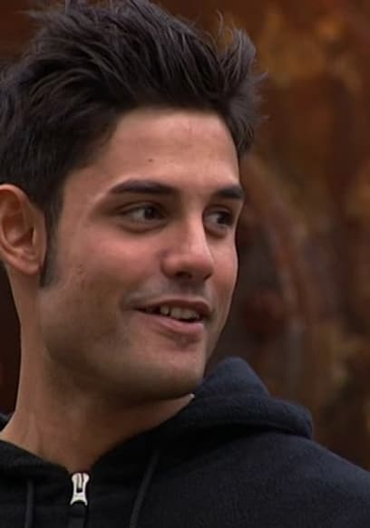 Watch Fear Factor S01:E07 - Boat Swim / Eat Crickets / Slide for Life ...