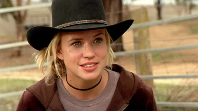 Watch McLeod's Daughters S03:E24 - One Step At A Time - Free TV Shows ...