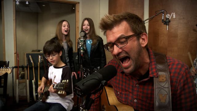 Watch Ariel & Zoey & Eli, Too S03:E04 - Jamming With Lou Musa - Free TV ...