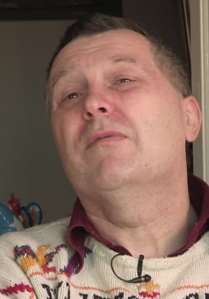 Watch Hoarders SOS (Season 1) S01:E03 - Episode 3 - Free TV Shows | Tubi