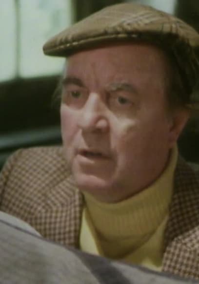 Watch Hi-De-Hi! S03:E04 - The Pay-Off - Free TV Shows | Tubi