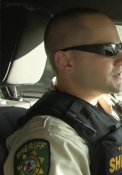 Watch Sheriffs: El Dorado County S04:E35 - Highly Explosive Material - Free TV Shows | Tubi