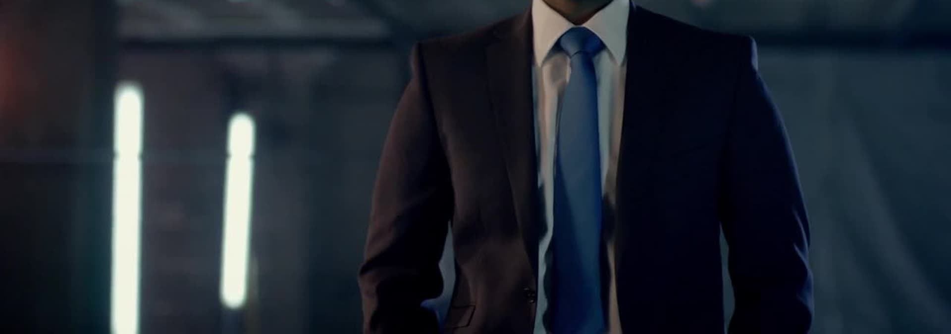 Watch Hustle S08:E06 - The Final Con - Free TV Shows | Tubi