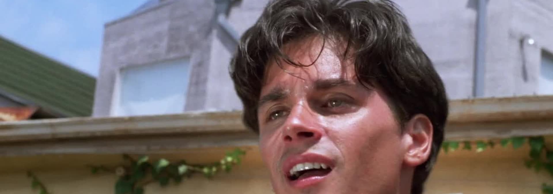 Watch Baywatch S02:E06 - Point of Attack - Free TV Shows | Tubi