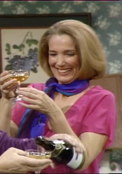 Watch Too Close for Comfort S01:E12 - A Fine Romance - Free TV Shows | Tubi