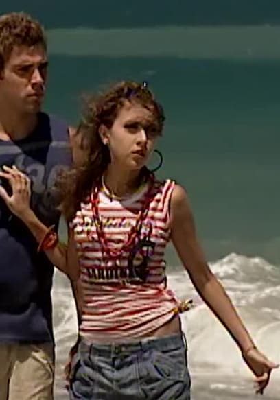 Watch Amor Infiel S01:E13 - Capítulo 13 - Free TV Shows | Tubi