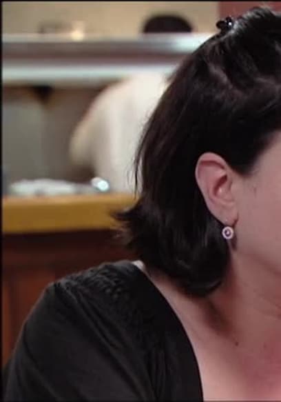 Watch Kitchen Nightmares S06:E02 - La Galleria 33 (P - Free TV Shows | Tubi