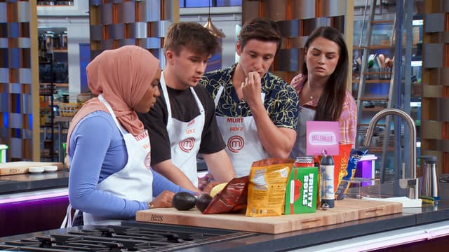 Watch MasterChef: Generations S14:E12 - Tag Team - Free TV Shows | Tubi