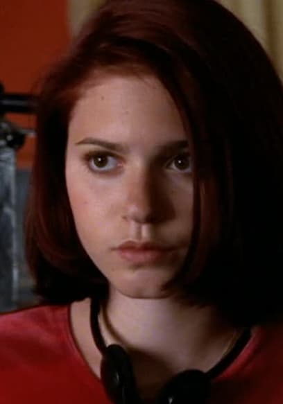 Watch Caitlin's Way S02:E01 - The Present (Pt. 1) - Free TV Shows | Tubi