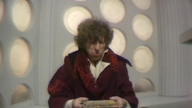 Watch Classic Doctor Who: The Fourth Doctor S18:E27 - Logopolis (Pt. 3 ...