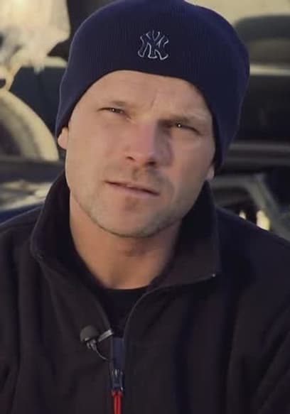 Watch Stunt Heroes S01:E08 - Bike Crash - Free TV Shows | Tubi