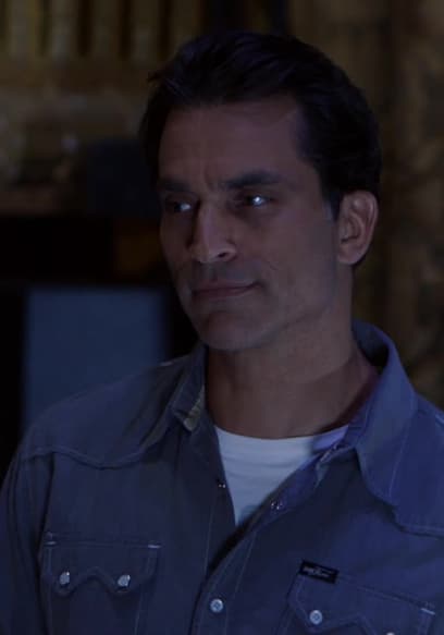 Watch The Haunting Of... S04:E12 - Johnathan Schaech - Free TV Shows | Tubi
