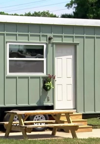 Watch Tiny House Hunters S03:E29 - Aspiring Architec - Free TV Shows | Tubi