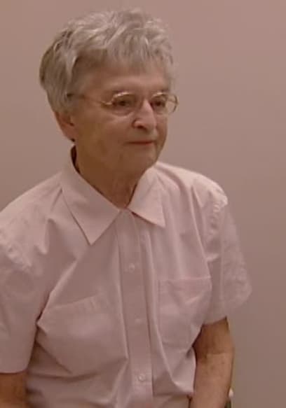 Watch The Surgeons S02:E08 - Dr. Michael Marcaccio - Free TV Shows | Tubi