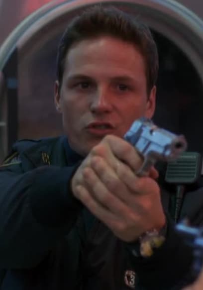 Watch Third Watch S03:E12 - The Long Guns - Free TV Shows | Tubi