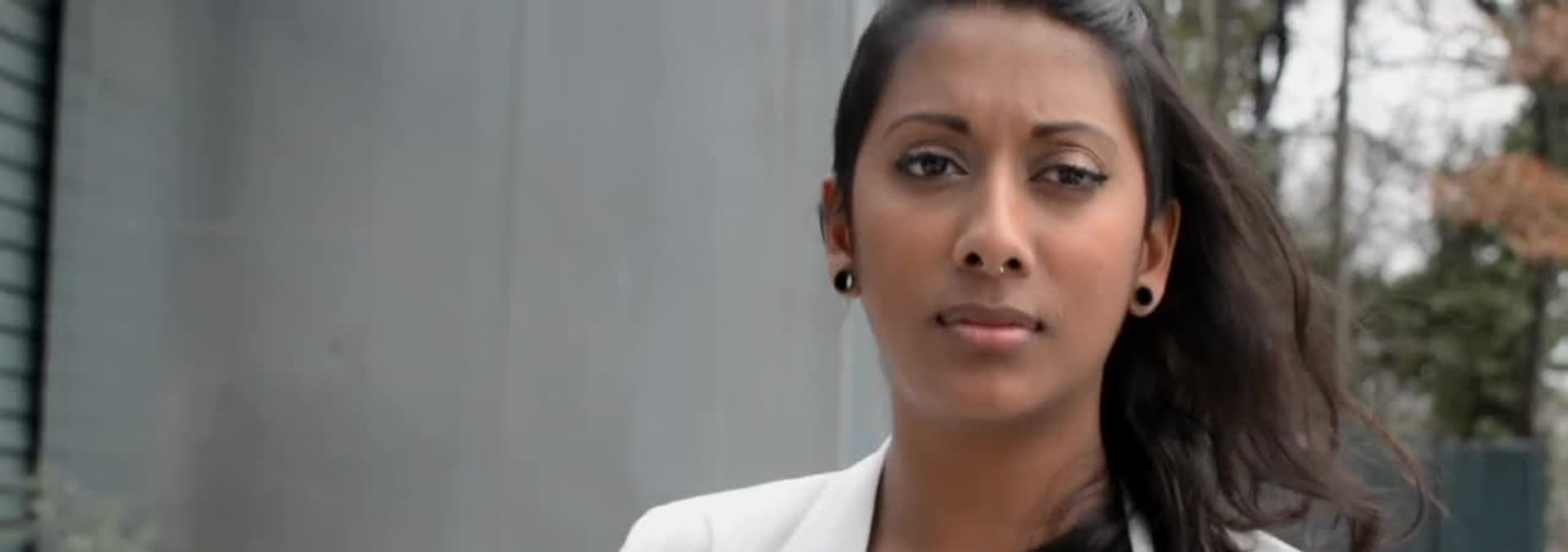 Watch Threesome S01:E06 - Craigslist - Free TV Shows | Tubi