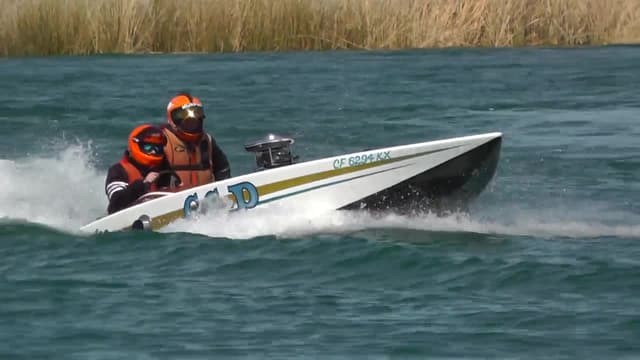 Watch Crackerbox Racing S01:E01 - Pilot - Free TV Shows | Tubi