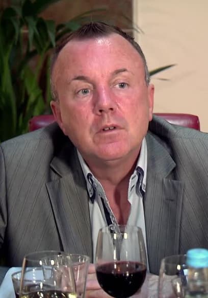 Watch Four in a Bed S02:E59 - Homecliffe Hotel - Free TV Shows | Tubi