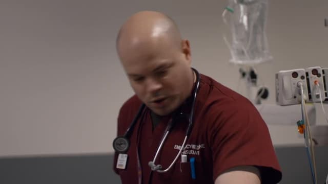 Watch 999: Critical Condition S02:E04 - When You're That Close to Death ...