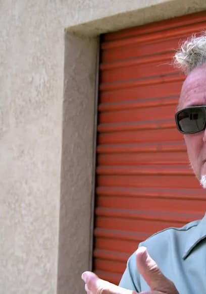 Watch Storage Hunters S02:E07 - Bowling for Billions - Free TV Shows | Tubi