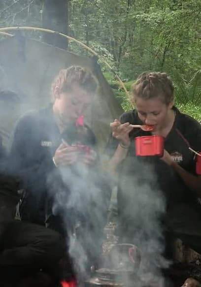 Watch Bear Grylls Survival School S01:E05 - Bear Grylls Survival School - Free TV Shows | Tubi