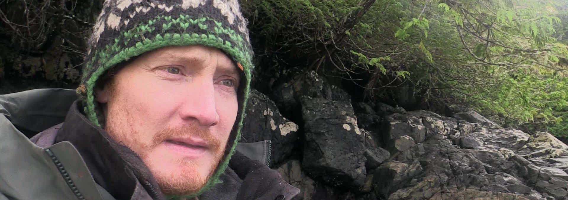 Watch Alone S04:E08 - Flare-Up - Free TV Shows | Tubi