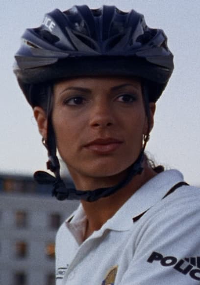 Watch Pacific Blue S05:E19 - Betrayal - Free TV Shows | Tubi