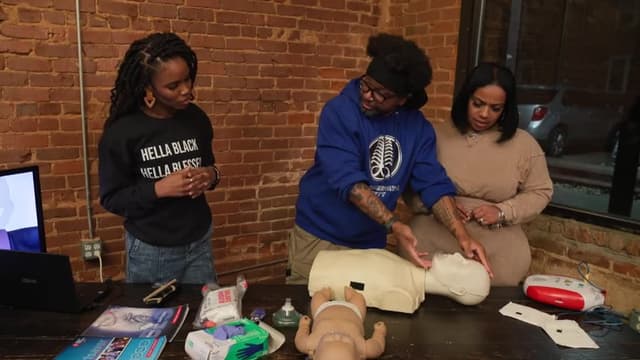 Watch Black Friday Report S01:E03 - CPR Training With Kelly Kellz ...